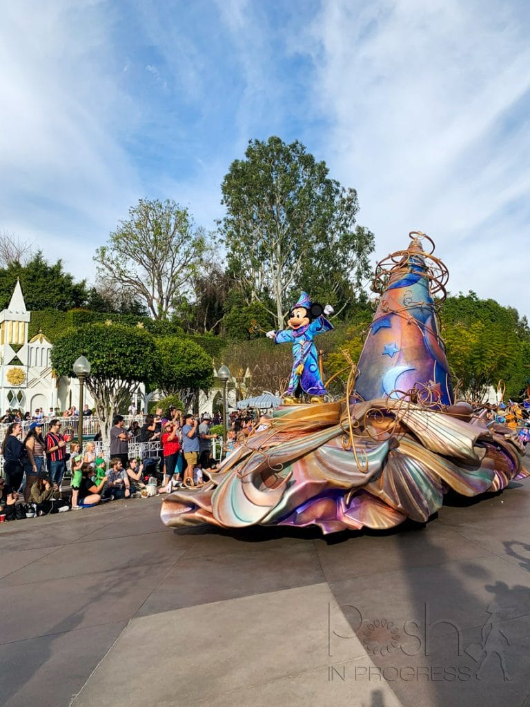 This is Why We Loved The Disneyland Magic Happens Parade - Posh in Progress