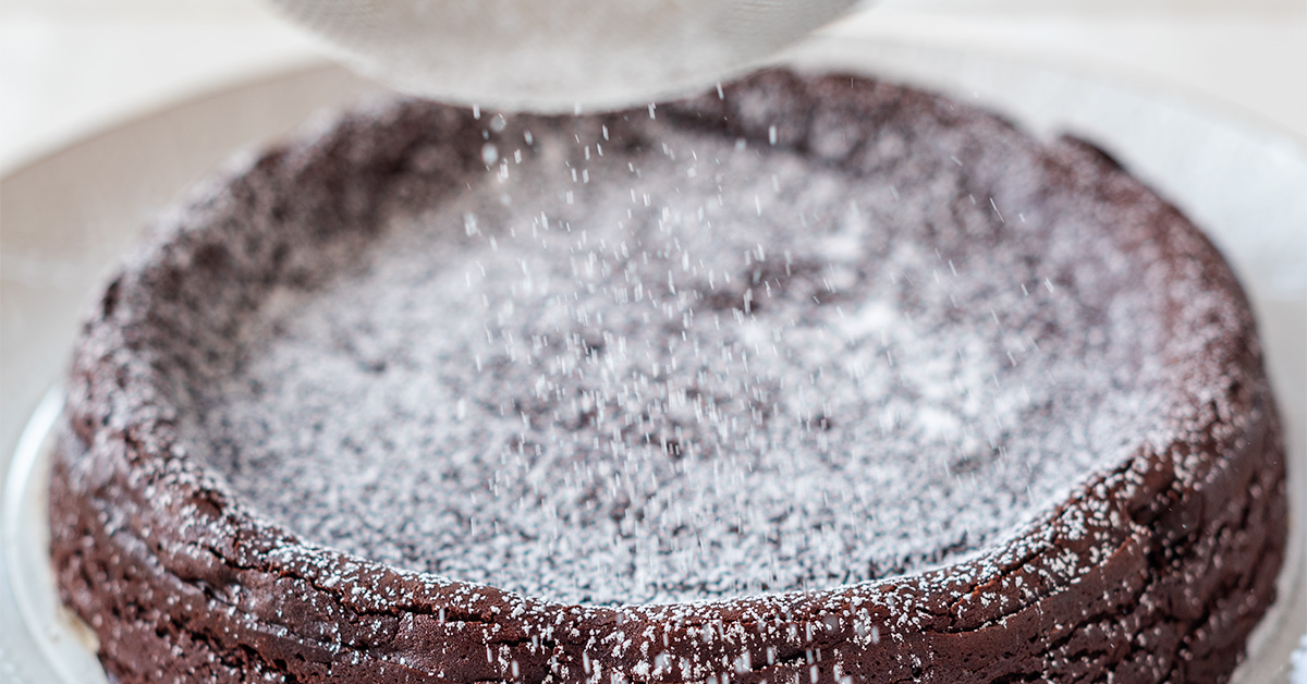 How to Make This Easy and Rich Chocolate Torte - Posh in Progress