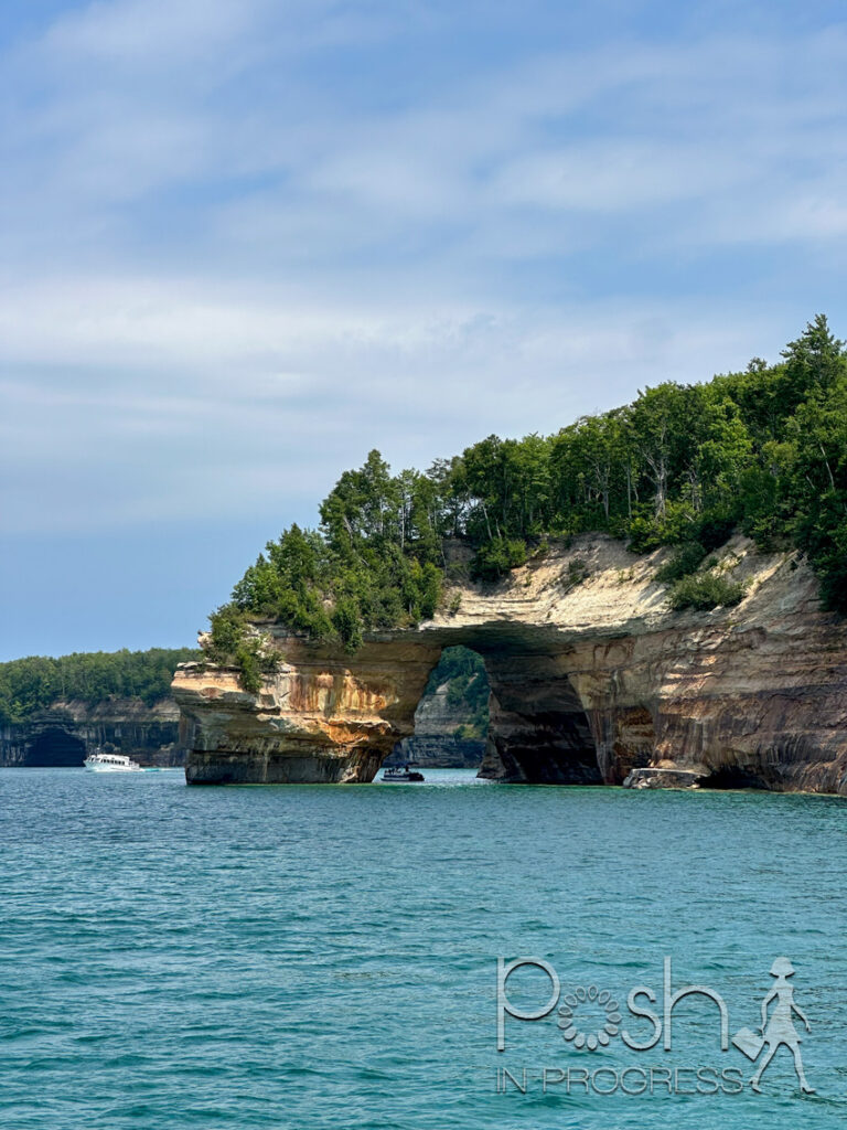 Exploring Pictured Rocks Michigan: The Ultimate Guide to Boat Tours ...